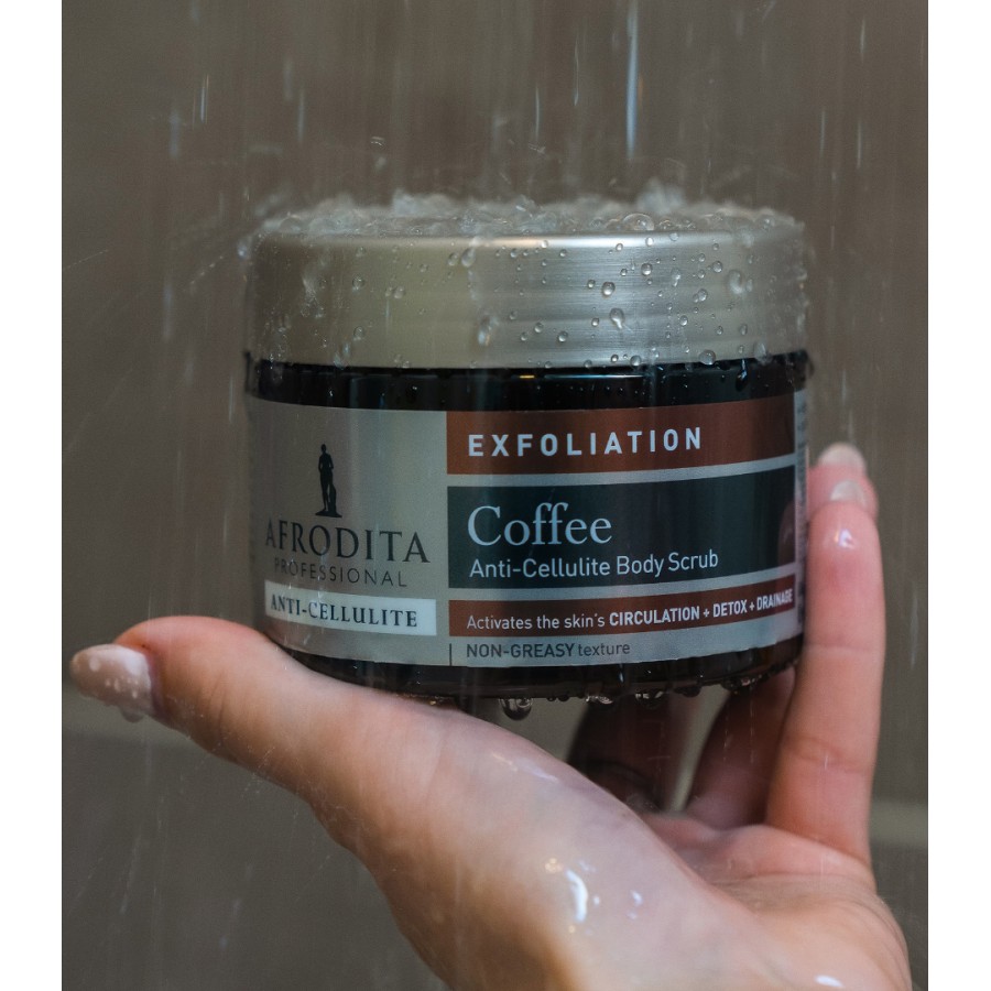 Kavni piling proti celulitu